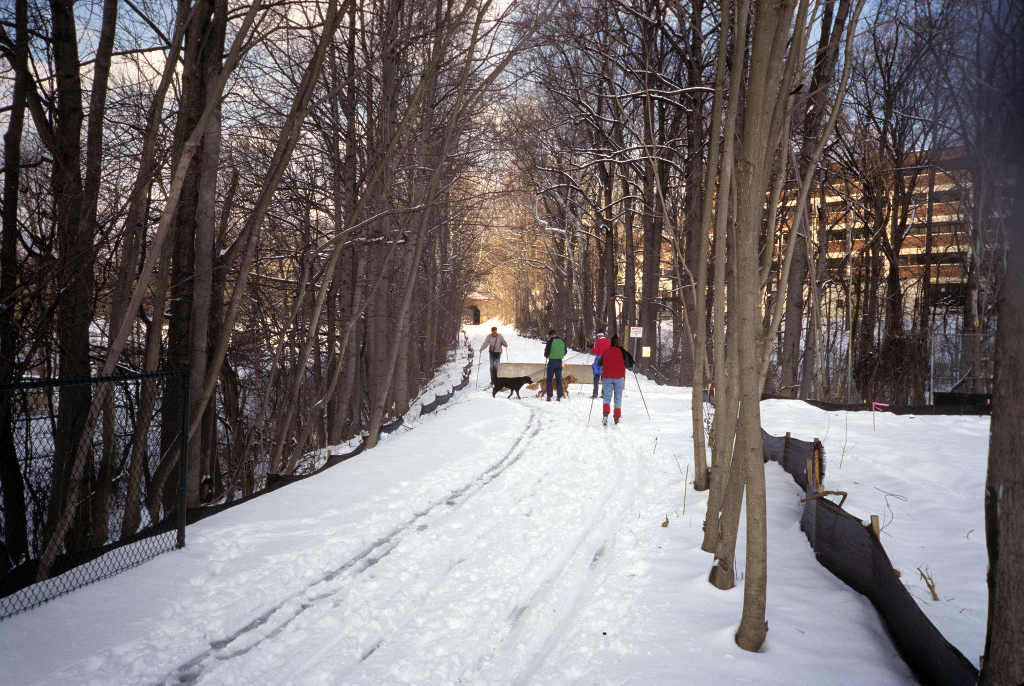 Scenes RR Tracks Snow 033-edit